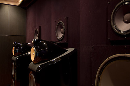 サブウーファーの解説part.5｜弊社のサブウーファー - HOMECINEMA&AUDIO Co., Ltd. | オーディオ／ビジュアルの情報発信